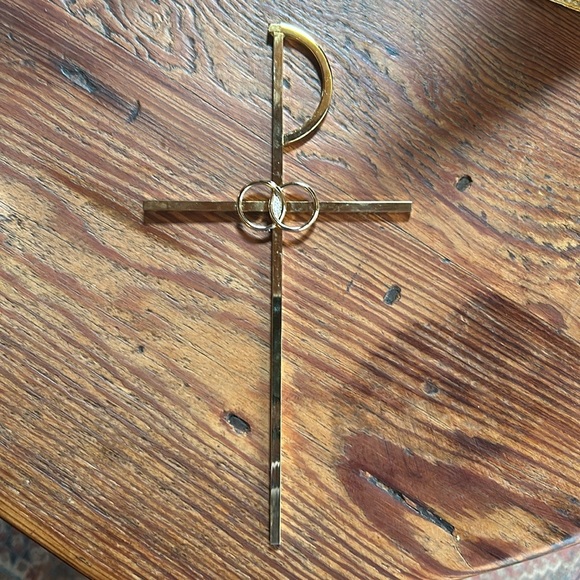 Wall Decor | Vintage Crucifix Two Intertwined Rings Crucifixion Wall ...